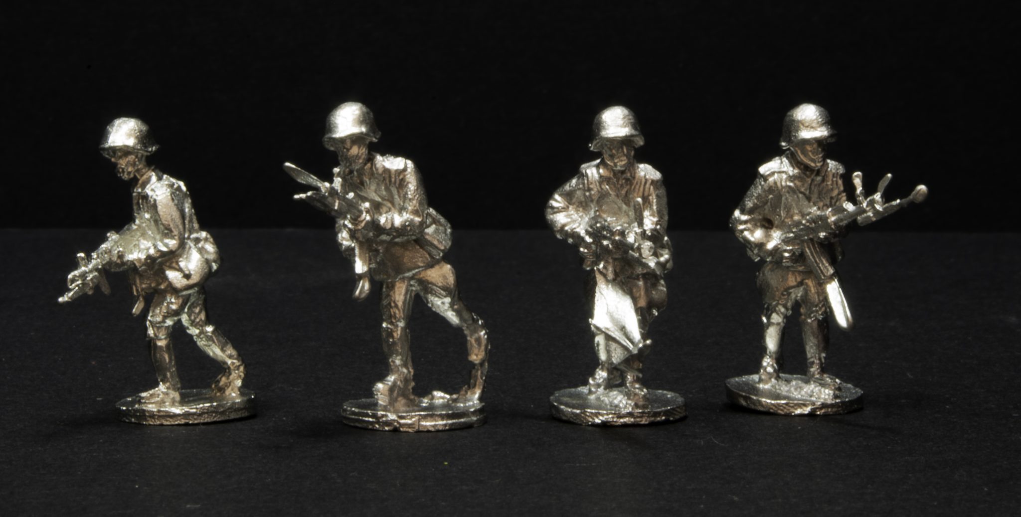 Quick look at Elhiem 1:72 (20mm) figures - Jets of the Cold War